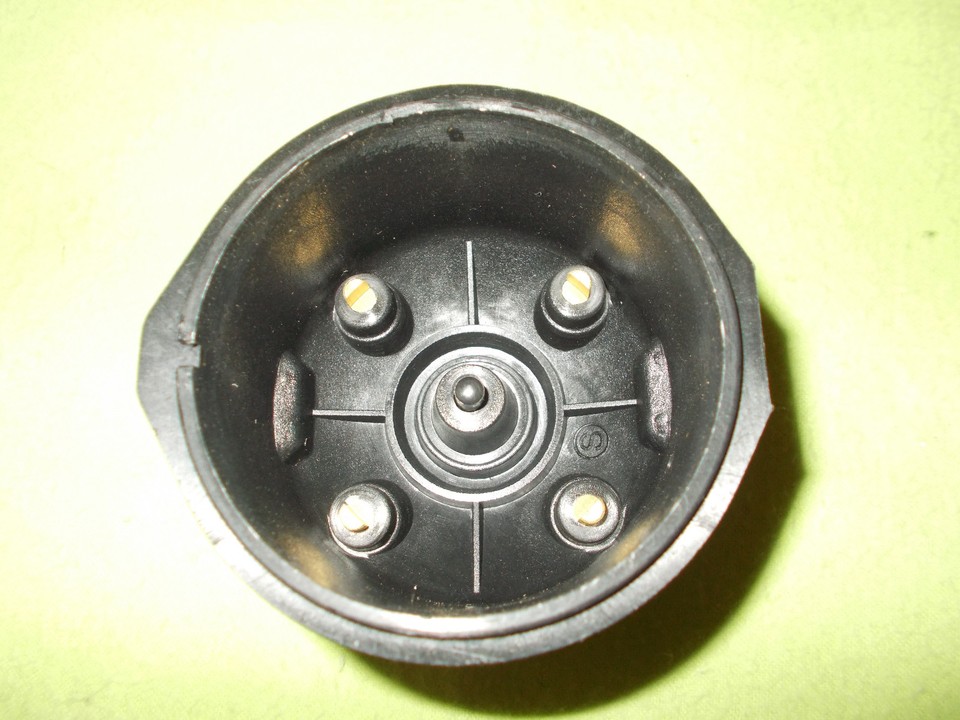 IH Farmall 47413DYC Magneto Ignition Distributor Cap A C H M 100 200 H4 ...