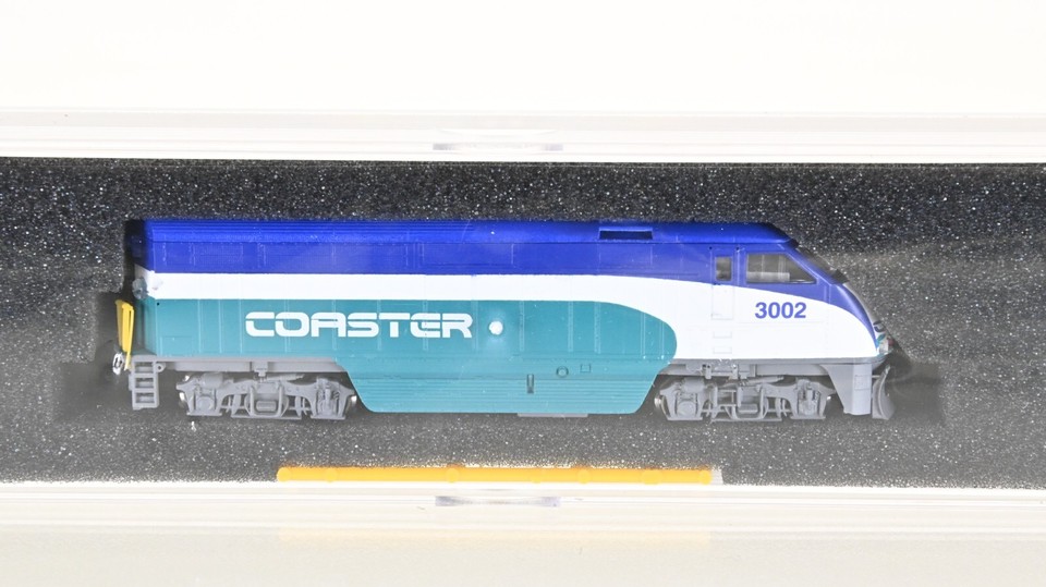 Athearn F59PHI Coaster 3002 N scale | eBay