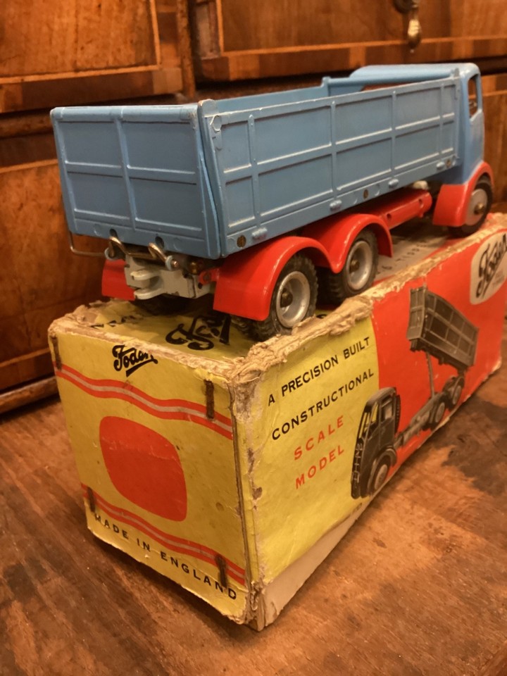 Vintage Shackleton Model Foden FG6 Tipper Mechanical toy in original ...