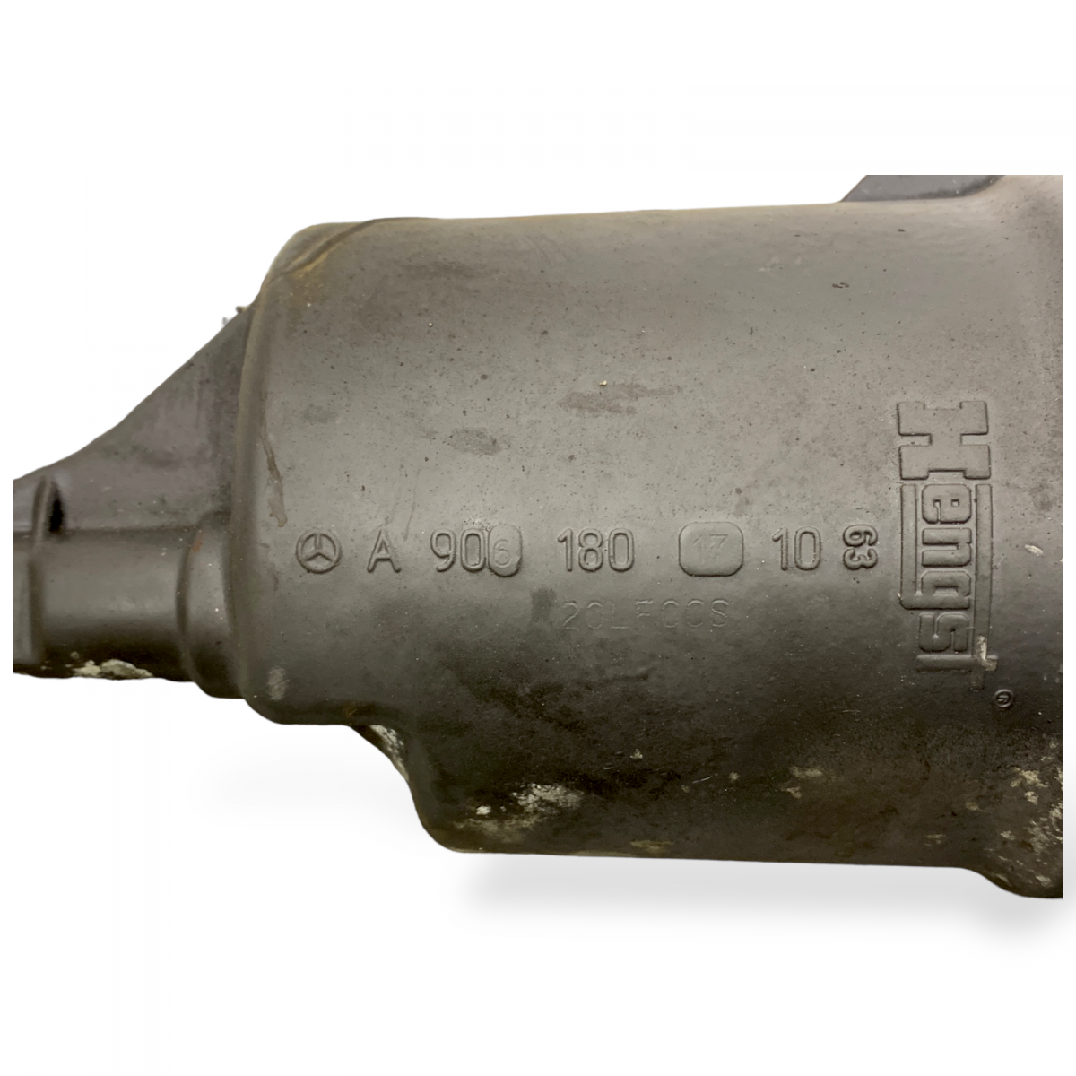 9061801710 9061801210 Engine oil filter housing OM906 Mercedes truck ...