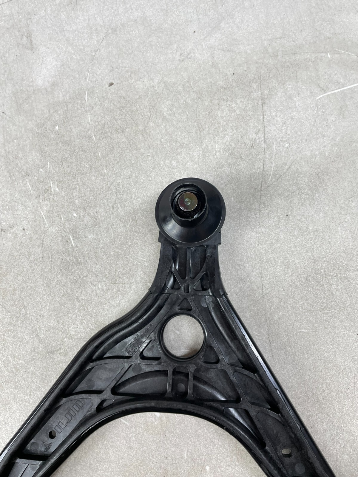 2016-2021 Tesla Model X Front Right Upper Control Arm 1027322-00-F | eBay