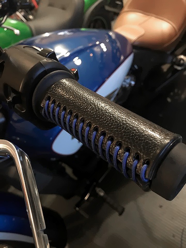 Better than Leather Motorcycle Hand Grip Throttle Covers Wraps - Frog ...