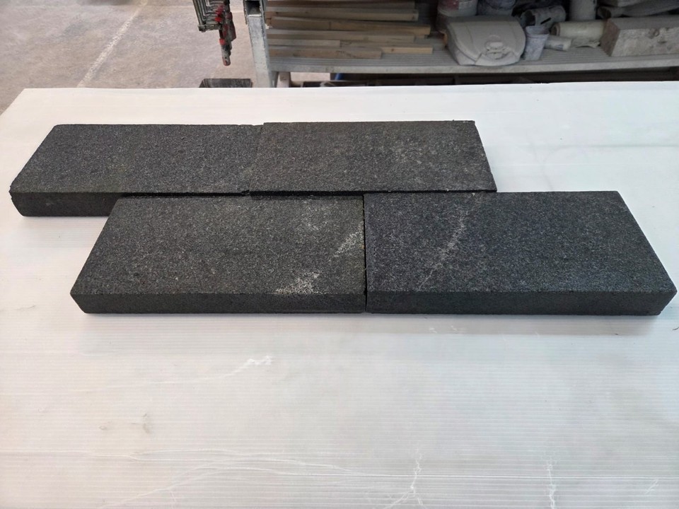 Black Granite Driveway or Patio block Paving. 300mm x 150mm. 24sq ...