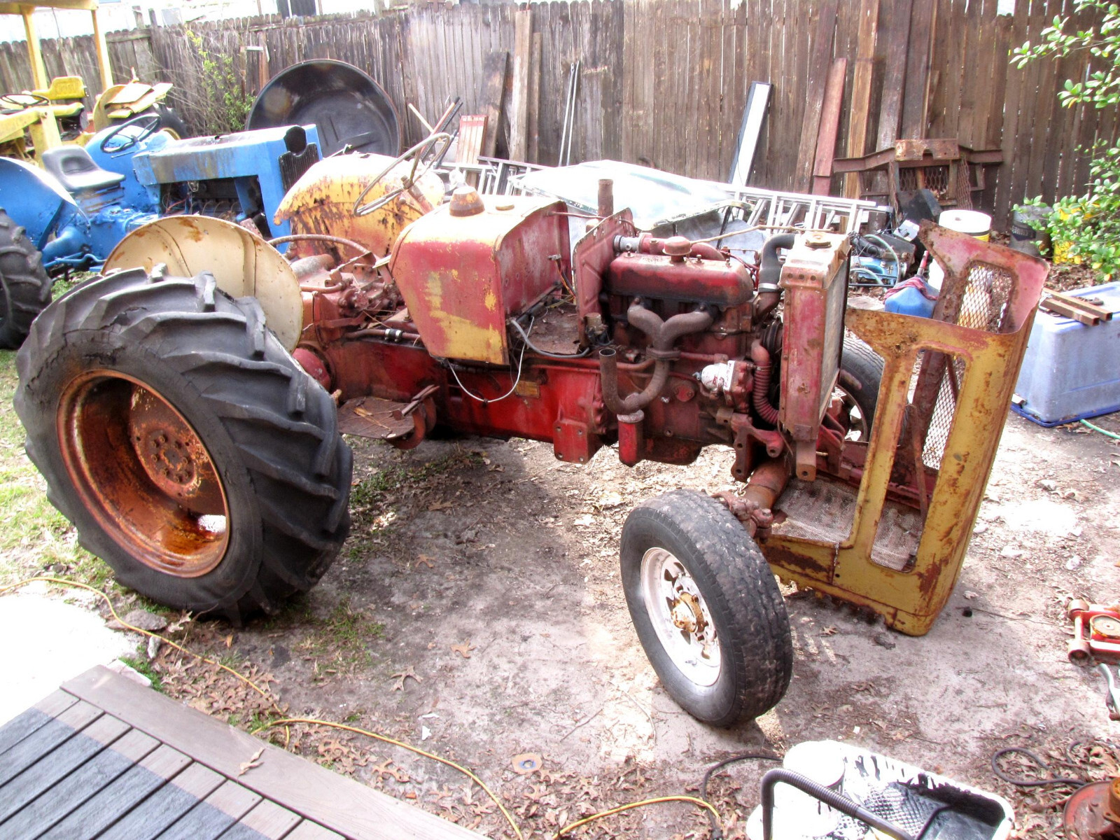 IH B275 Cylinder Head Diesel BD154 International Harvester case | eBay