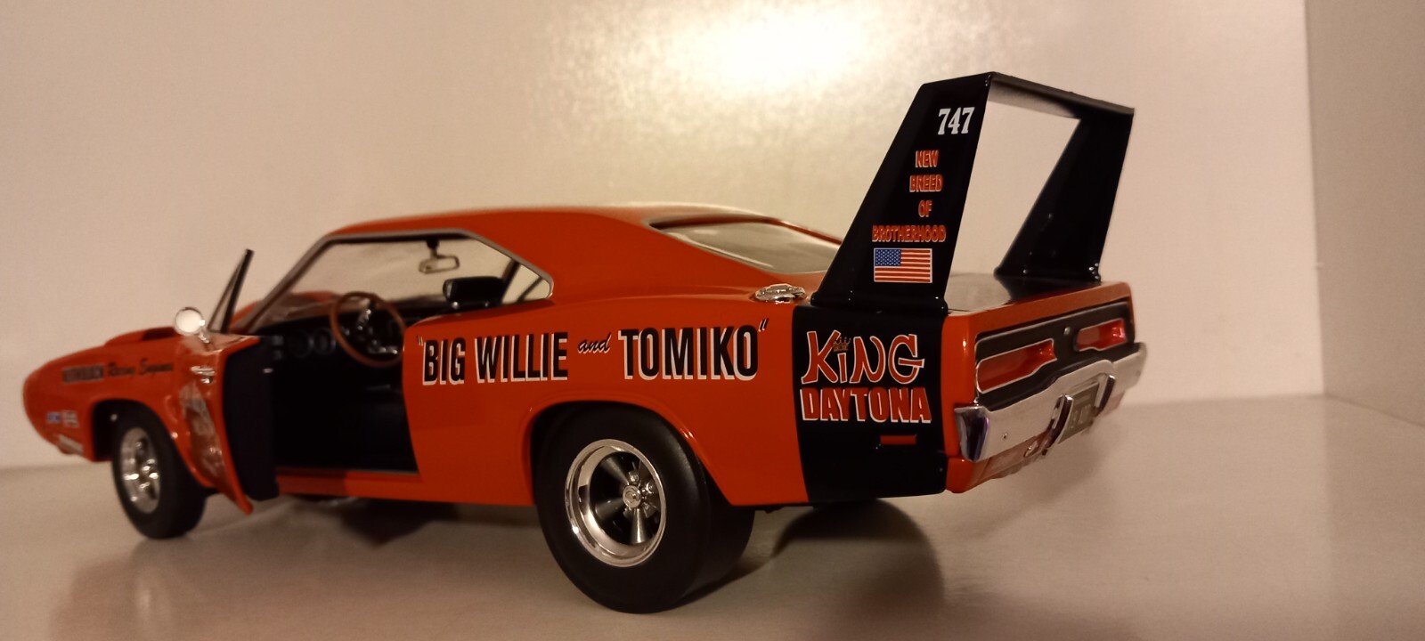 1/18 Dodge Daytona Big Willie And Tomiko Street Racers Inc 1969 Auto ...