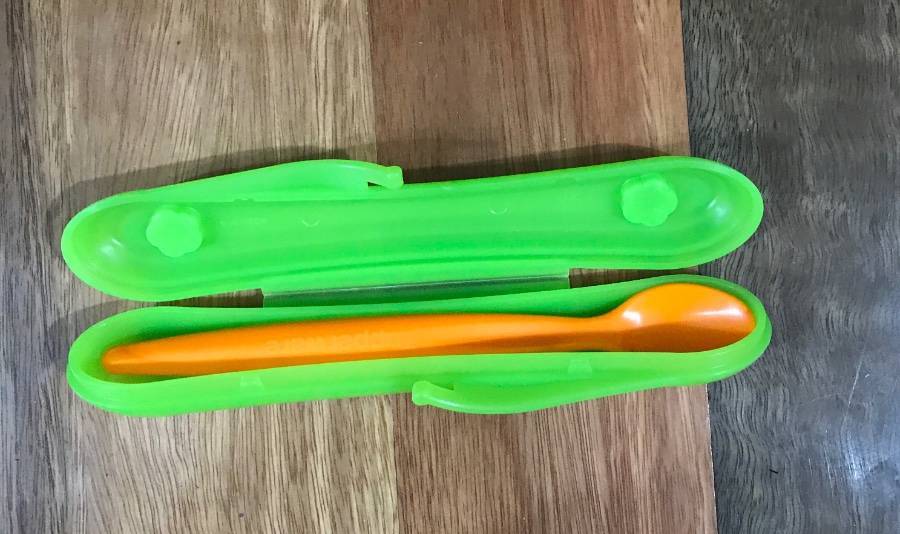 TUPPERWARE BABY TODDLER SPOON WITH TRAVEL CASE LIME GREEN & ORANGE | eBay