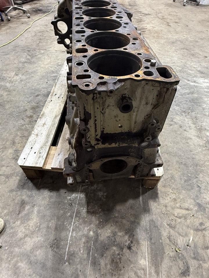 Detroit Diesel DD15 Engine Block R47207 | eBay