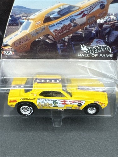a 2003 Hot Wheels YELLOW SNAKE vs MONGOOSE Milestone Moments Hall Of ...