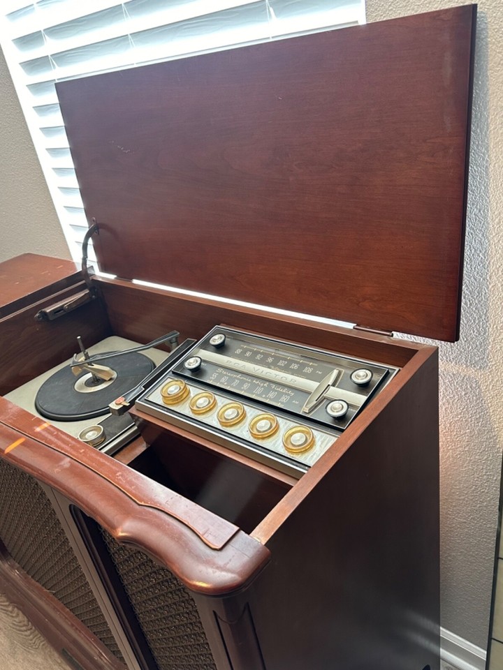 Antique vintage 1960s RCA Victor 1-VF-519 cabinet record player | eBay