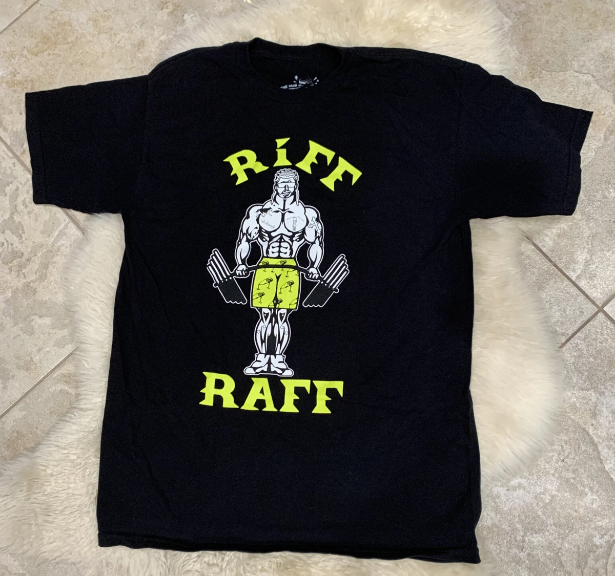 Riff Raff No Shirt