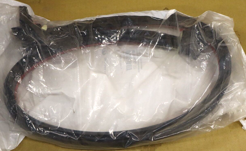 NEW GENUINE MOPAR 2011-18 Jeep Wrangler Liftglass Lower To Body Seal ...