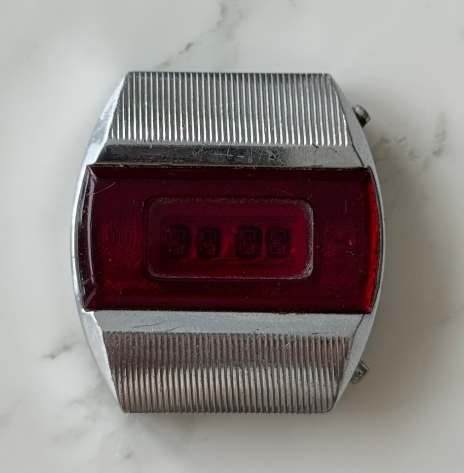 Vintage Elektronika 1 Pulsar Terminator watch, the first Soviet quartz ...