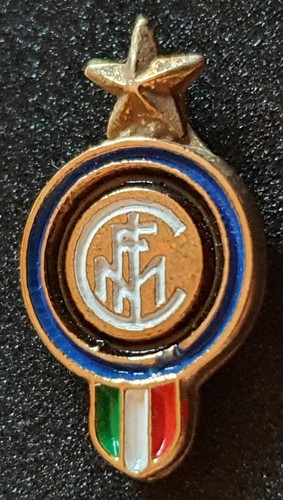 Distintivo calcio INTER badge INTERNAZIONALE MILANO no piedino | eBay