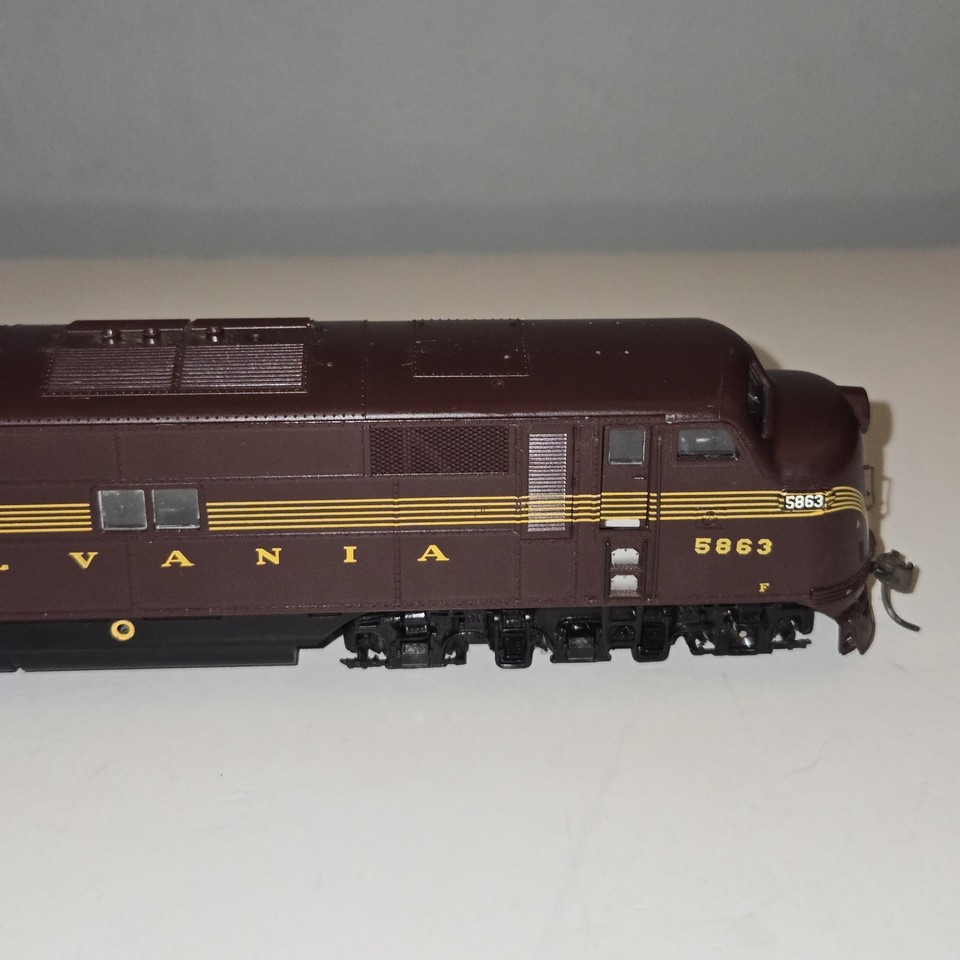 Life-Like HO Proto 2000 E7 Pennsylvania Locomotive PRR #5863A Digitrax ...