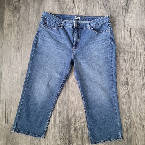 Lee Women's Size 18M Regular Fit Mid Rise Capri Blue Jeans 38X21 | eBay