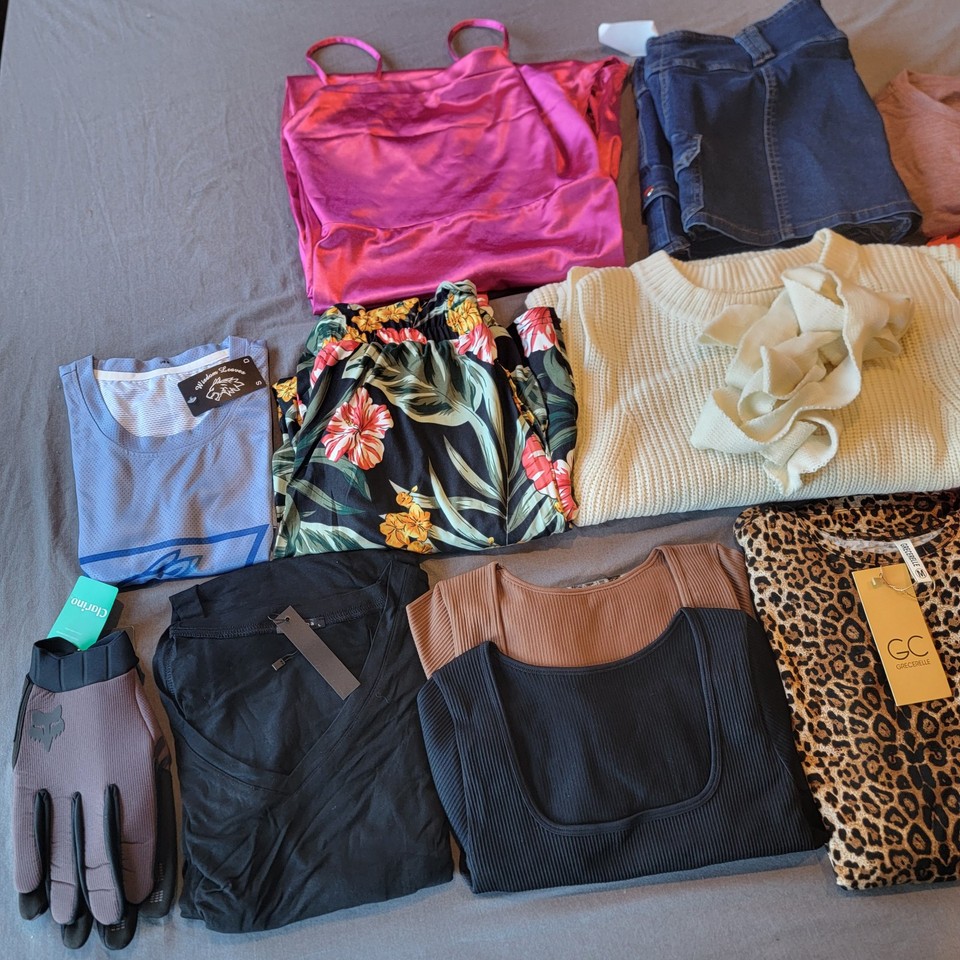 Wholesale Lot of 12 Women's/Mens Clothing Reseller Box Bundle, New ...