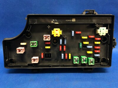 PATRIOT CALIBER FUSEBOX POWER RELAY TIPM BODY MODULE FUSE BOX BCM ...