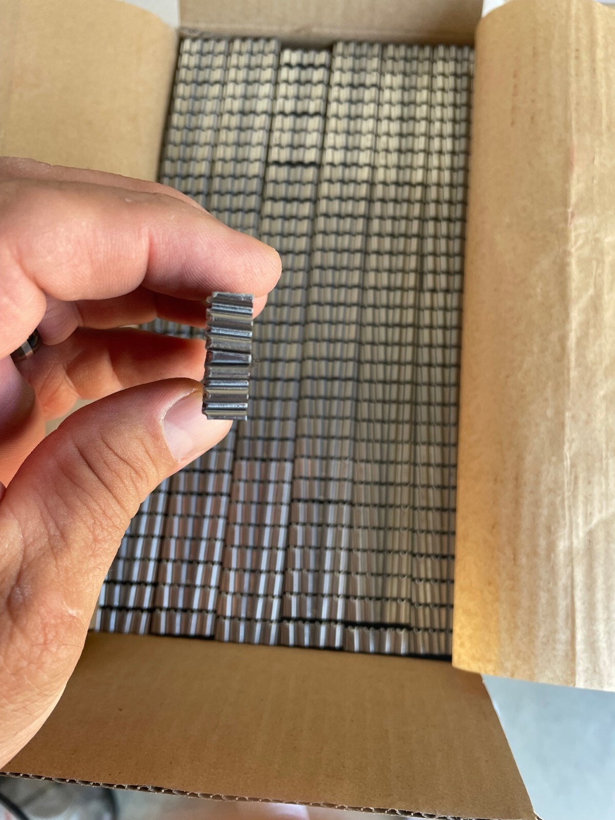 Unicatch Fastening 3/8" LEG " CROWN 25GA W9 CORRUGATED FASTENERS 9 ...