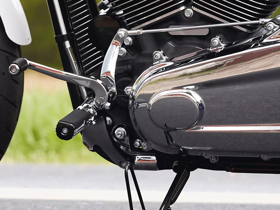 Chrome Forward Controls For Harley Softail Forward Foot controls Low ...