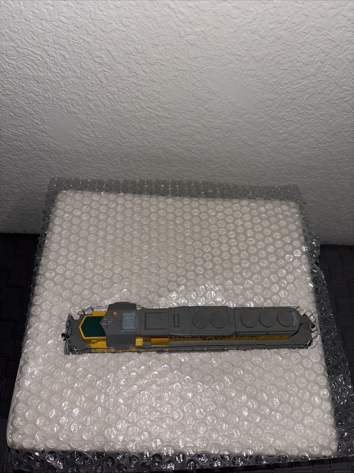 HO Scale Athearn Union Pacific SD40-2 #3571 Diesel Locomotive DC | eBay