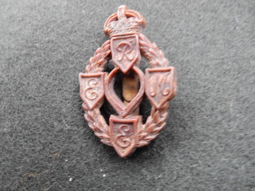 Royal Electrical & Mechanical Engineers Corps REME WW2 PLASTIC BADGE ...