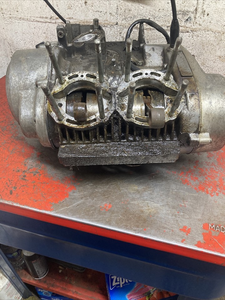 1974 Suzuki GT250 GT Hustler Engine Bottom End Turns Over | OE | Vintage