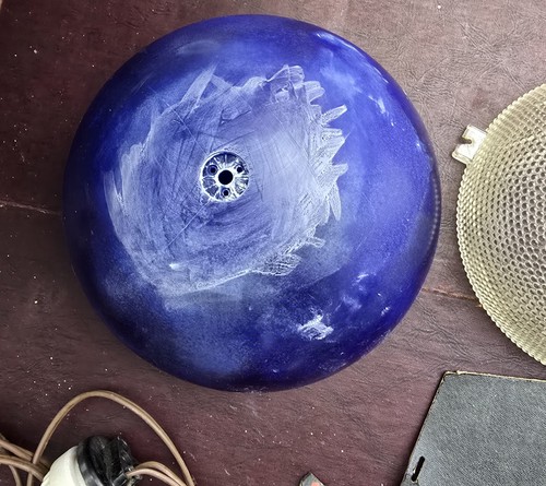 Various vintage 1960s Schlitz beer motion clock and sign parts. For ...