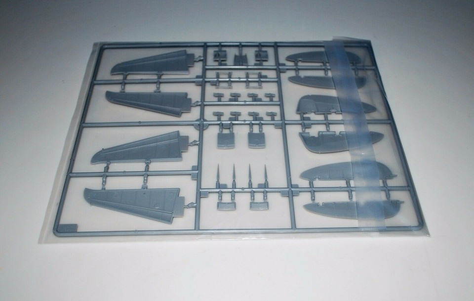 TRUMPETER P-47D DORSAL FIN 02264 ⭐PARTS⭐ SPRUE G-HORZ STAB+ELEV+RUDDER ...