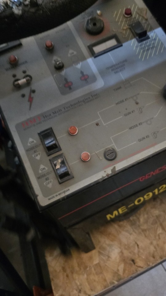 Hot Melt Technologies Benchmark 500 Hot Glue Machine | eBay