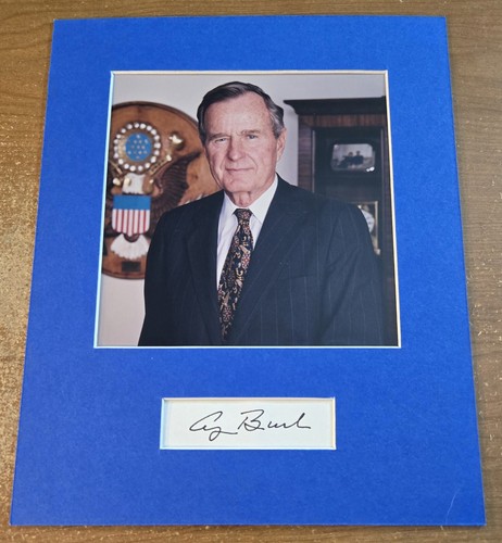 President George H.W. Bush Authentic Hand Signed Autograph & Photo ...