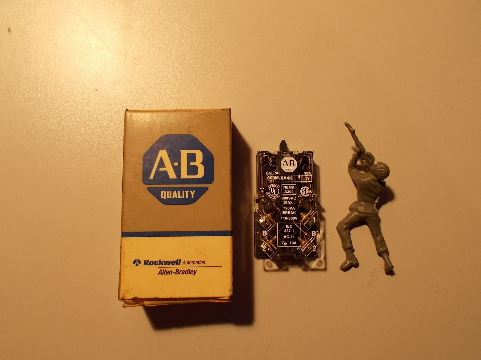 NEW Allen Bradley 800M-XA4K Contact block *FREE SHIPPING* | eBay