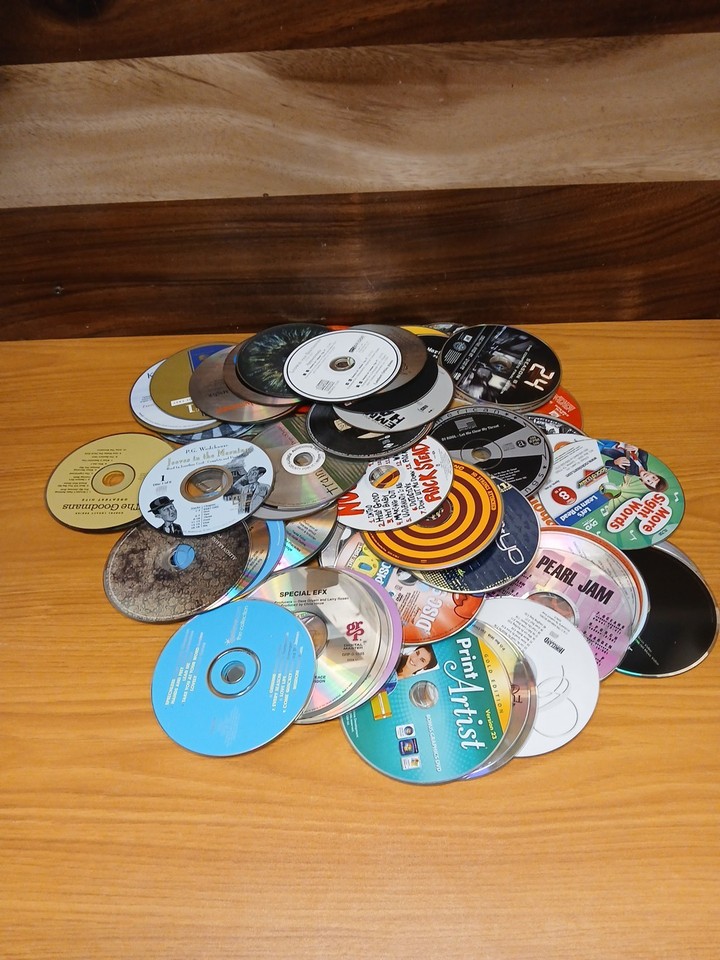 Wholesale Lot of 500+ Loose Discs DVDs Bluray CDs Movies TV Series ...