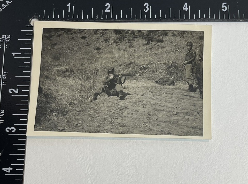 Vtg Found Photo Vietnam War South Vietnamese Soldier Aiming Rifle | eBay