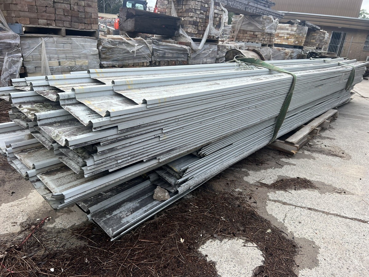 Sheet Metal Clip And Lock Matador BetaLock (Metal) – The Paper Bunny