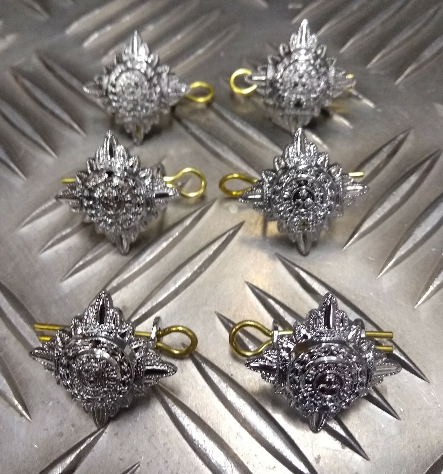 British Made Mil-Spec Metal Officers Rank Pips Silver Chrome Tria ...