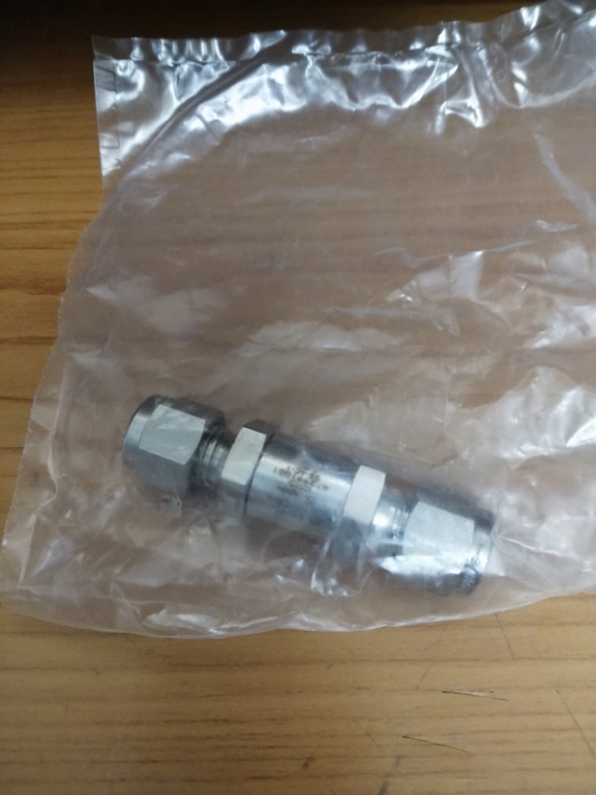 Swagelok SS-4C-1 , 1/4" SS check valve, , 1 psi cracking pressure | eBay