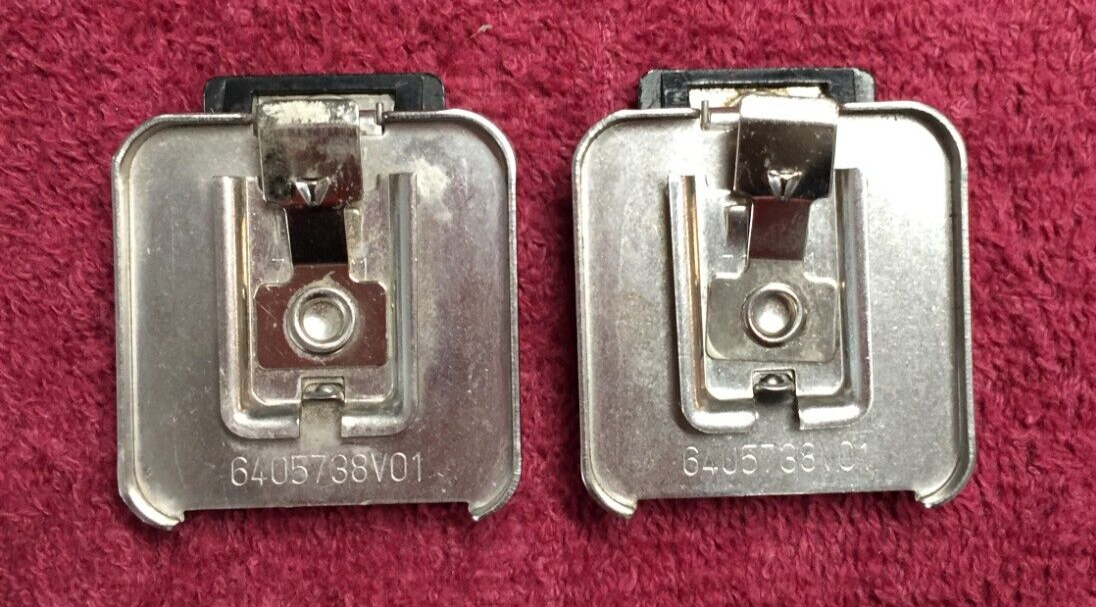 2 OEM MOTOROLA 2-WAY PORTABLE RADIO MICROPHONE CLIPS 4205823V01 | eBay