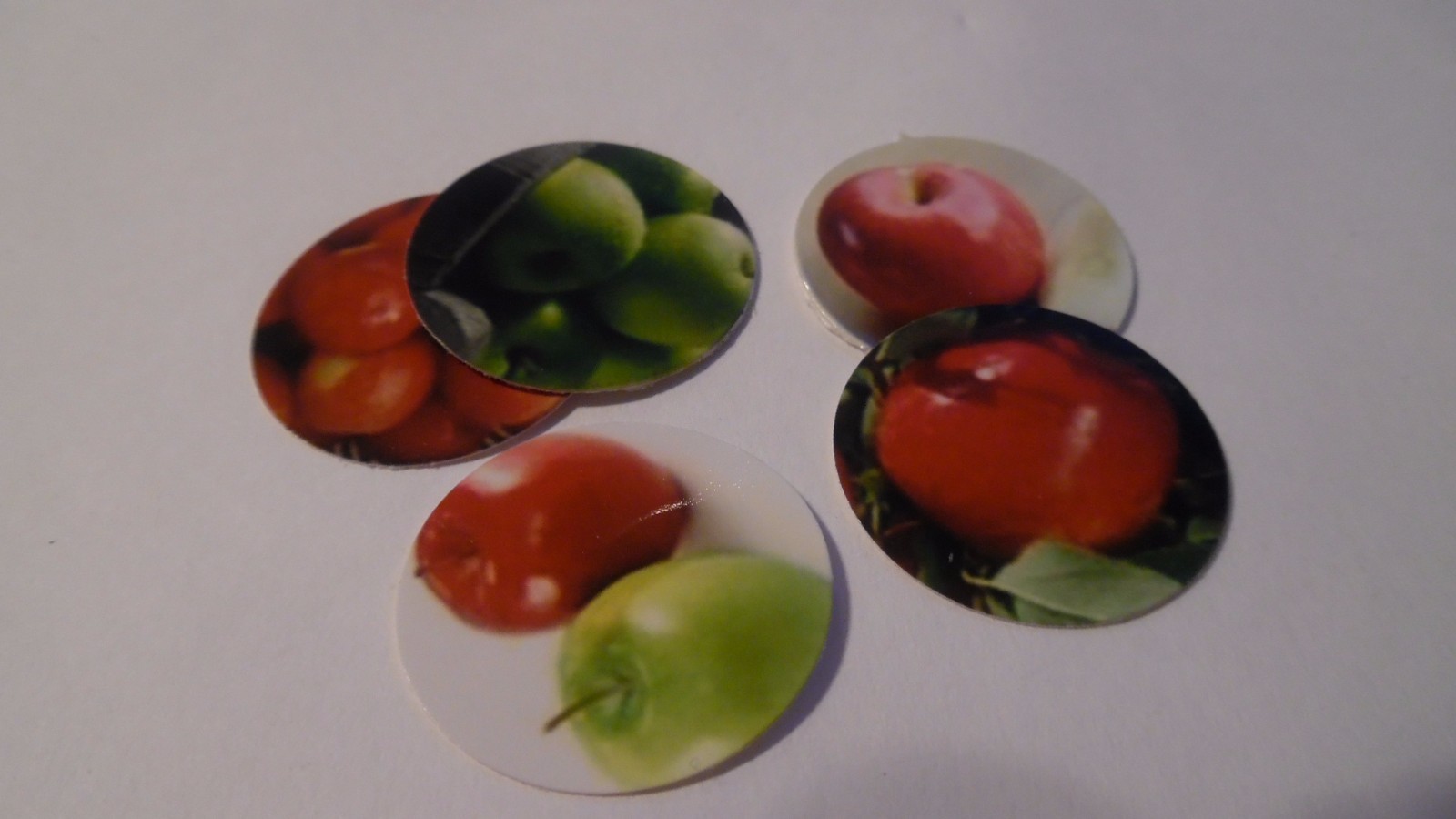 Pre Cut One Inch Bottle Cap Images GREEN RED APPLES Free Shipping | eBay