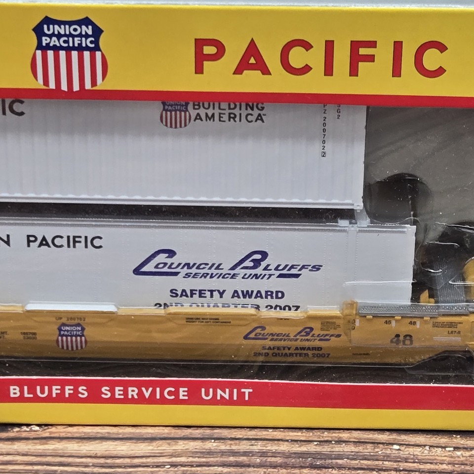 Athearn Union Pacific 2007 Employee Safety Award HO Freight Cars ...