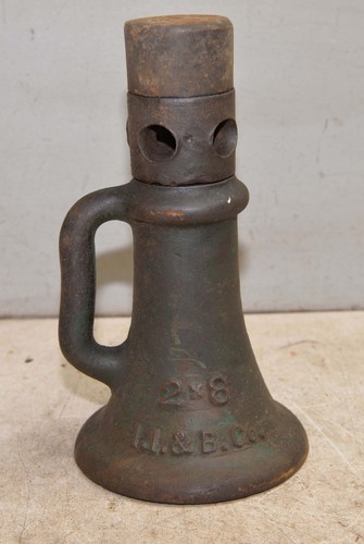 Heavy duty house Barn jack I I & B Co 2 x 8 screw jack farm railroad ...