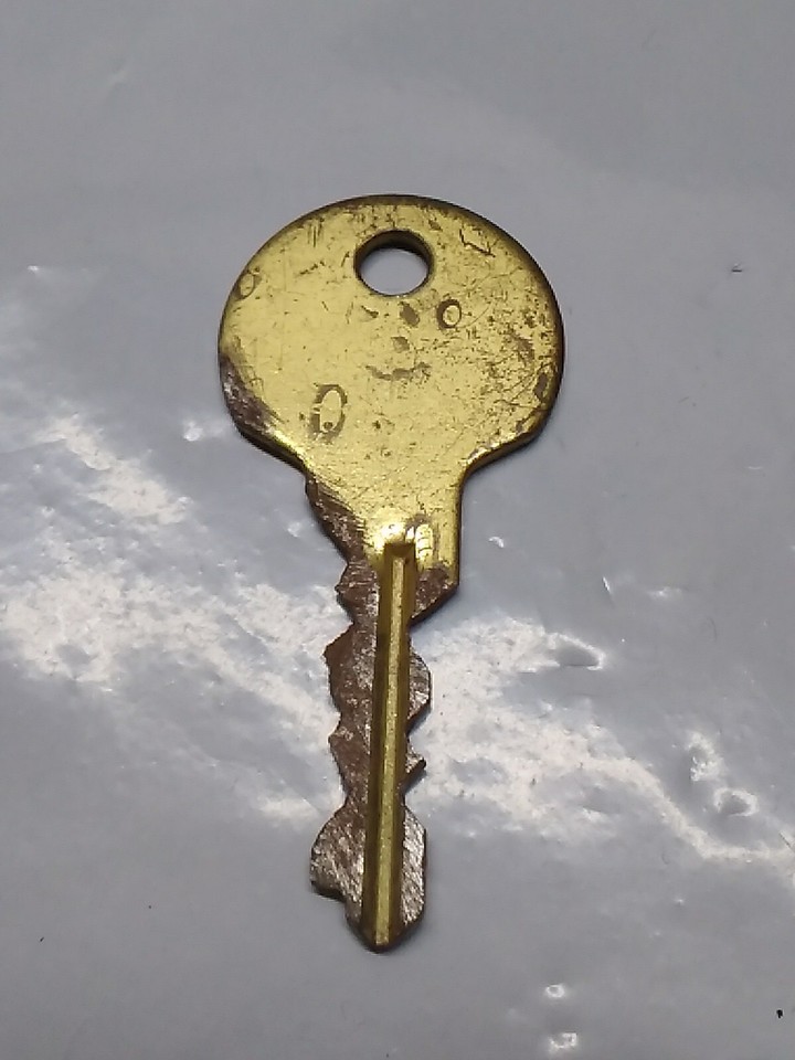 INDIANA DESK Lock Key # U181 for House Desk Drawer Trunk Mailbox ...