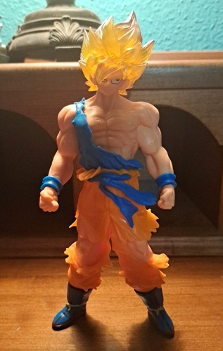 Super Saiyan 2 Goku Figurine Dragon Ball Z | eBay
