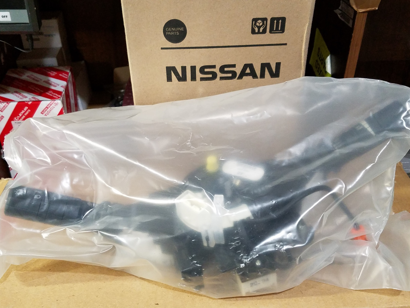 NEW GENUINE NISSAN FRONTIER COMBINATION SWITCH ASSY WITH CLOCKSPRING ...