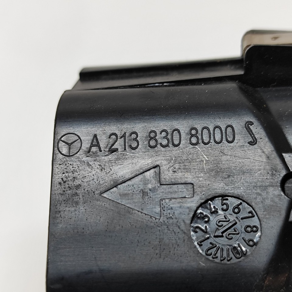 MERCEDES-BENZ E W213 Lüftungsgitter Armaturenbrett links A2138308000 2. ...