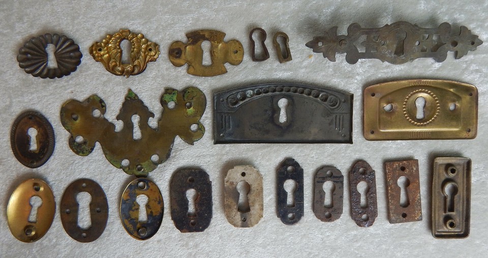 LOT ANTIQUE KEY HOLES ESCUTCHEON SKELETON BRASS CAST IRON LOCK HARDWARE ...