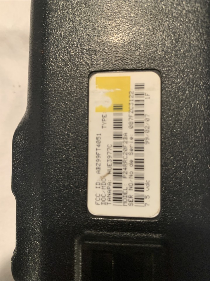 X2 Motorola SP10 UHF GMRS Walkie Talkie NEW Accy Talkabout Distance ...