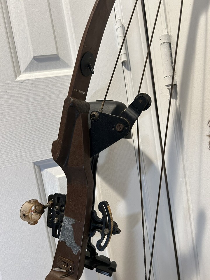 Vtg Archery Bow Bear Whitetail Hunter AMO Compound String Length 39" | eBay