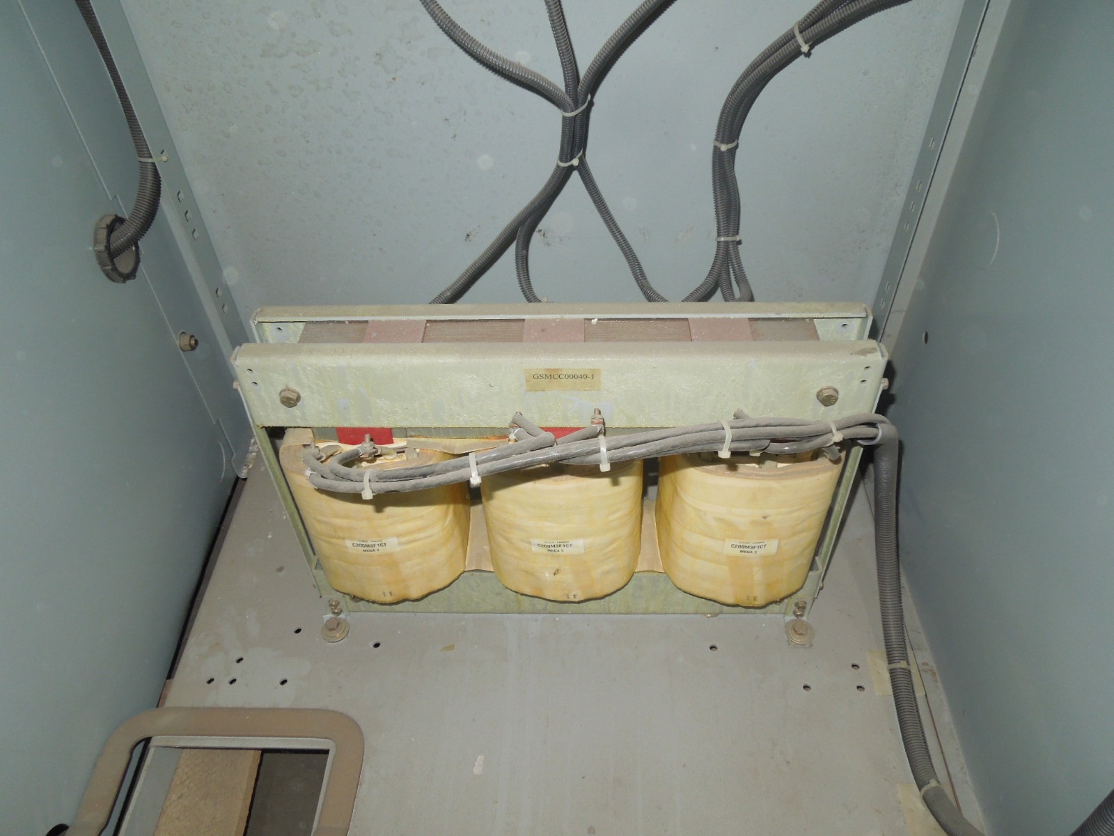 Square D Iso-Flex Model 4 SG24D 360A 5.0KV Medium Voltage Controller ...