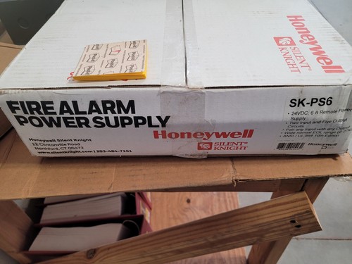 Silent Knight SK-PS6 6A, 120VAC Lockable Metal Enclosure Power Supply ...