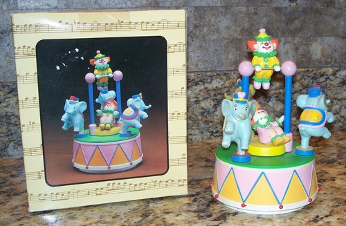1981 Enesco Elephant Walk Circus Theme Animated Music Box Diorama E ...